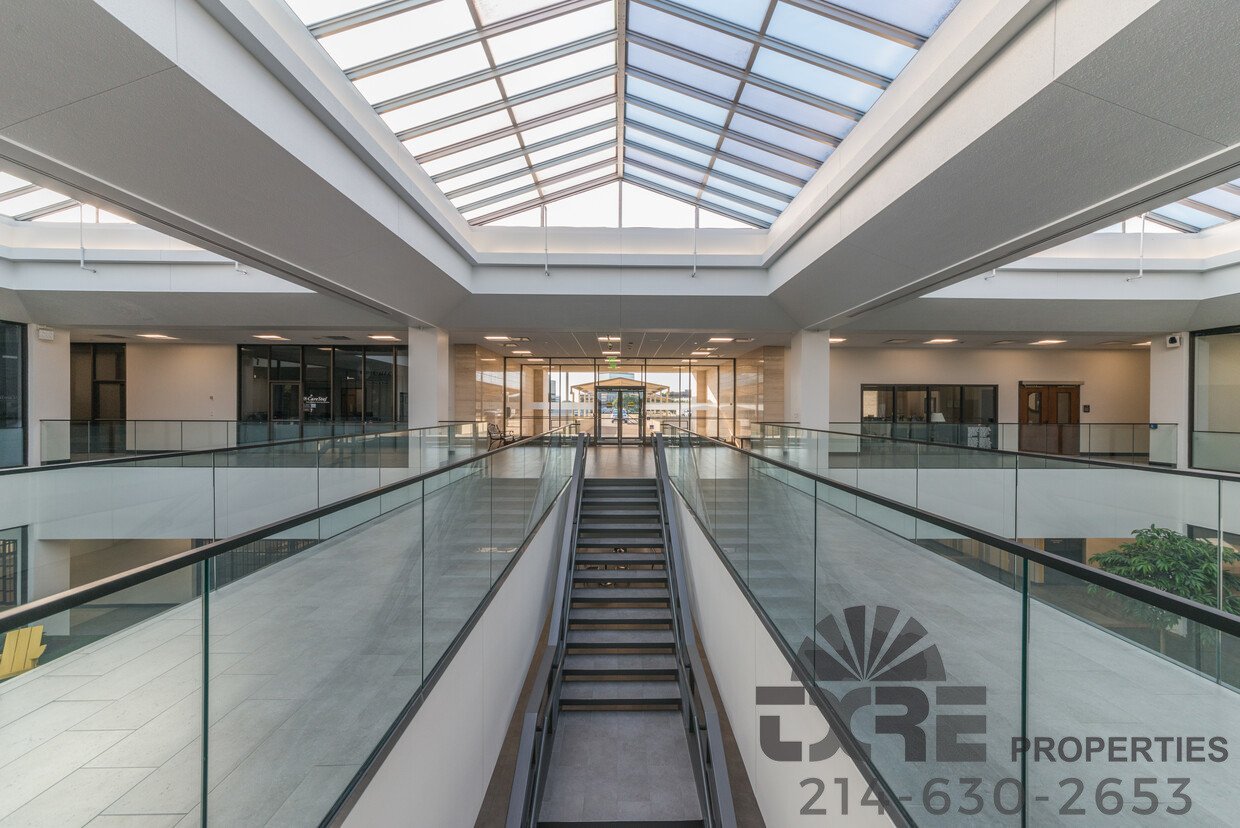 Mockingbird Towers | 1341 W Mockingbird Ln Dallas, Texas